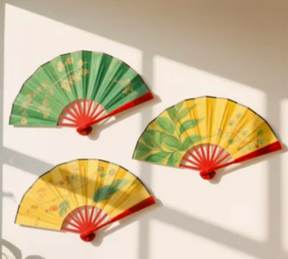 Why Handpainted Fans Are the Best Choice for Home Decoration